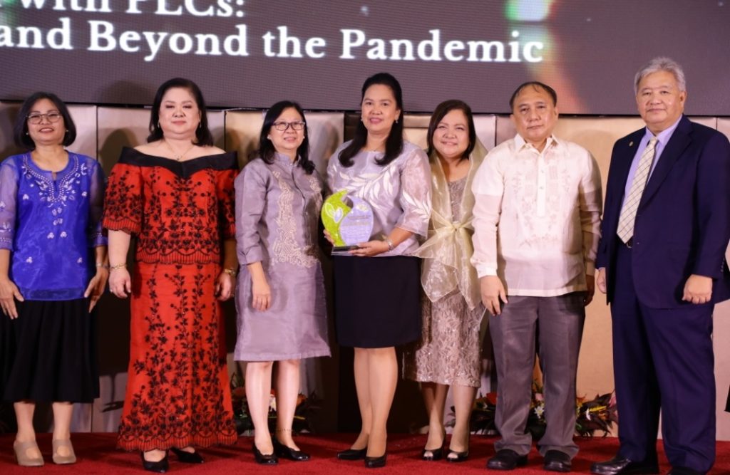 LANDBANK’s agri support reaps ‘Gawad Lingap’ award - Punto! Central Luzon
