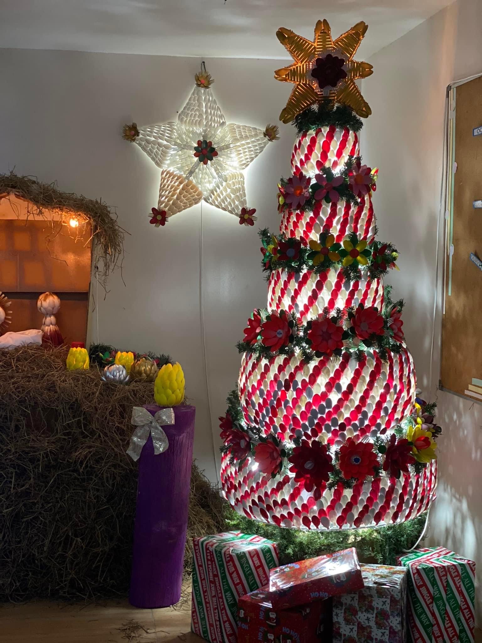 AC holds recycled Christmas decor, dance contest at city hall , Punto ...