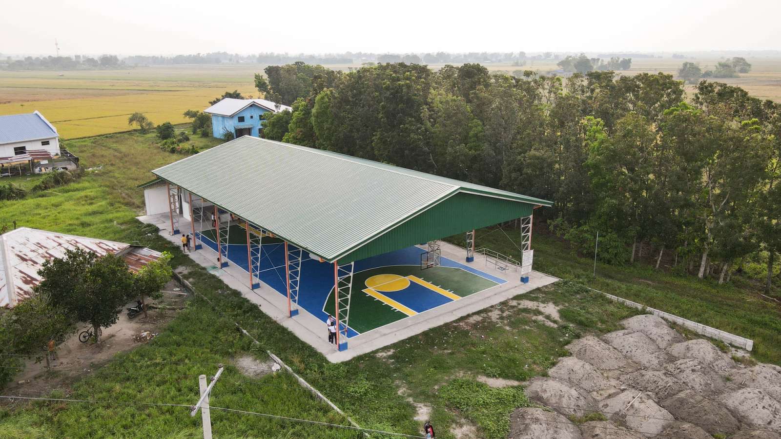 DPWH completes 3 multipurpose facilities in Concepcion - Punto! Central ...