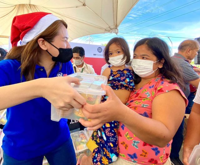 SM Supermalls brings Christmas cheers to CL communities , Punto ...