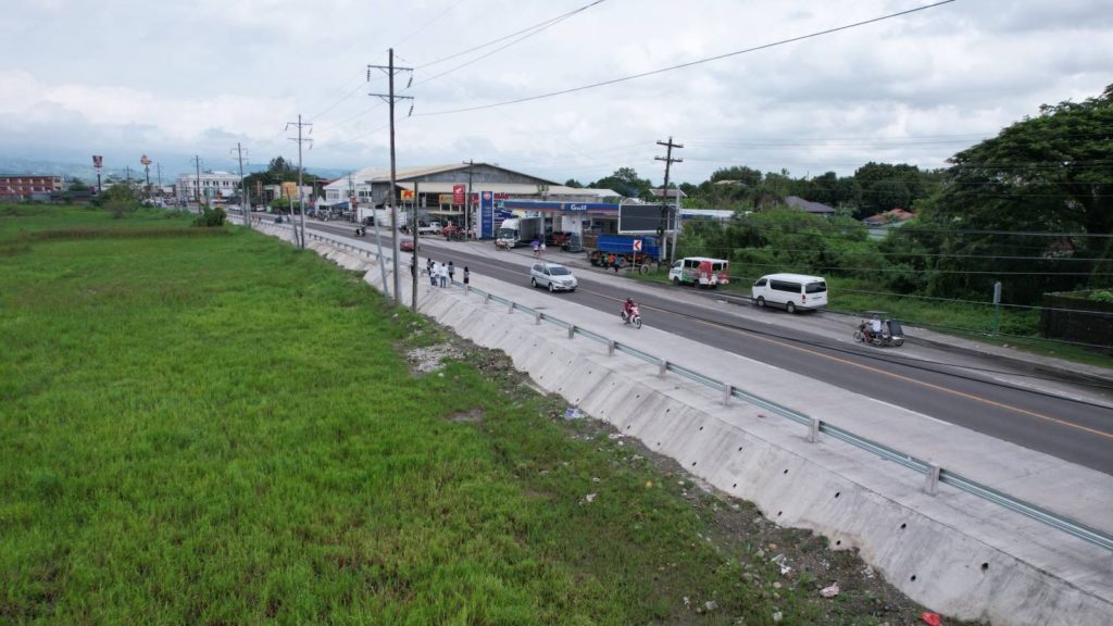 DPWH completes off-carriageway improvement in Dinalupihan - Punto ...