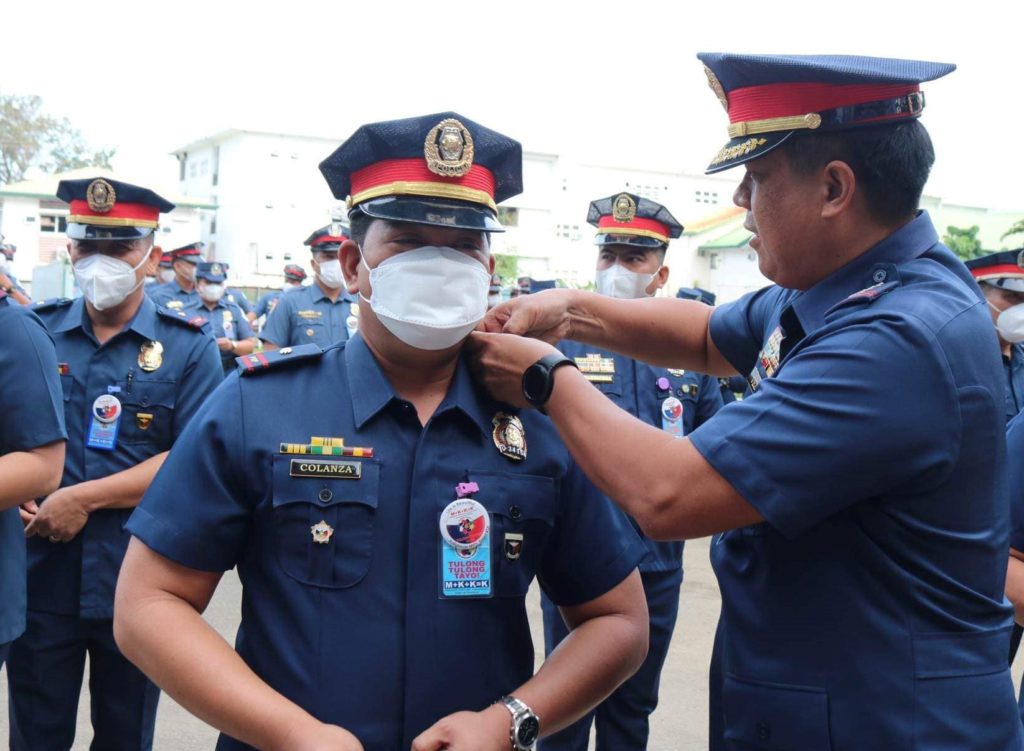 189 Bataan cops promoted , Punto! Central Luzon