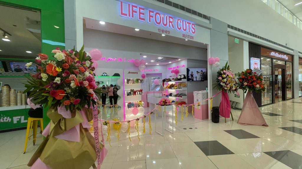 LIFE FOUR CUTS: Famous K-Self Photo Studio Opens at SM City Olongapo ...