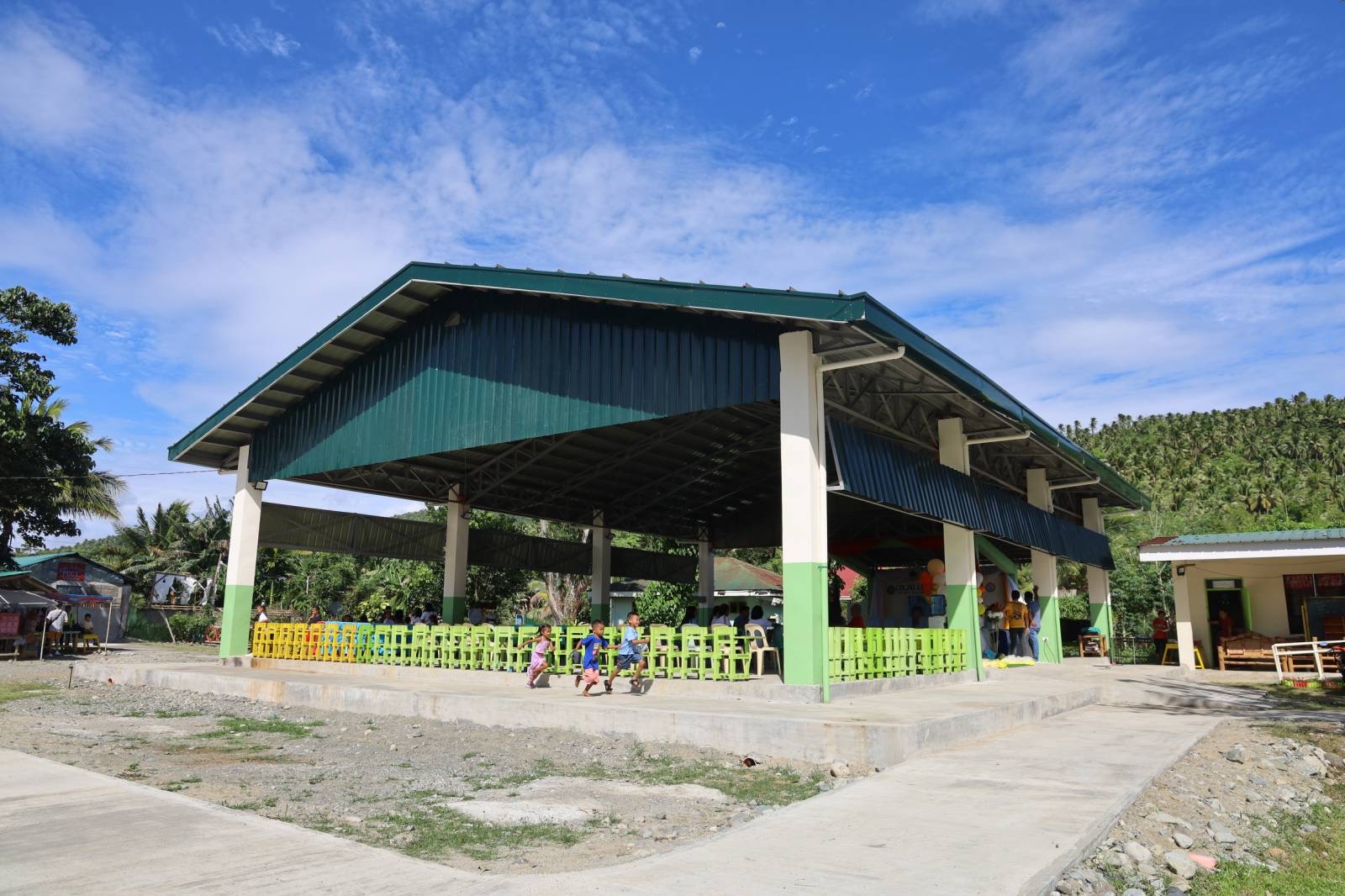 DPWH completes 2 covered courts in Aurora public elem schools - Punto ...