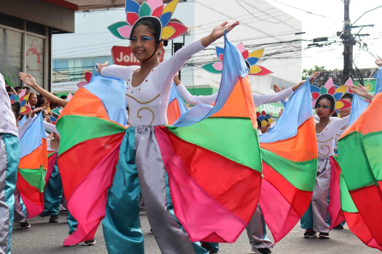 Angeles City’s 3rd Kambal Festival a colorful success , Punto! Central ...