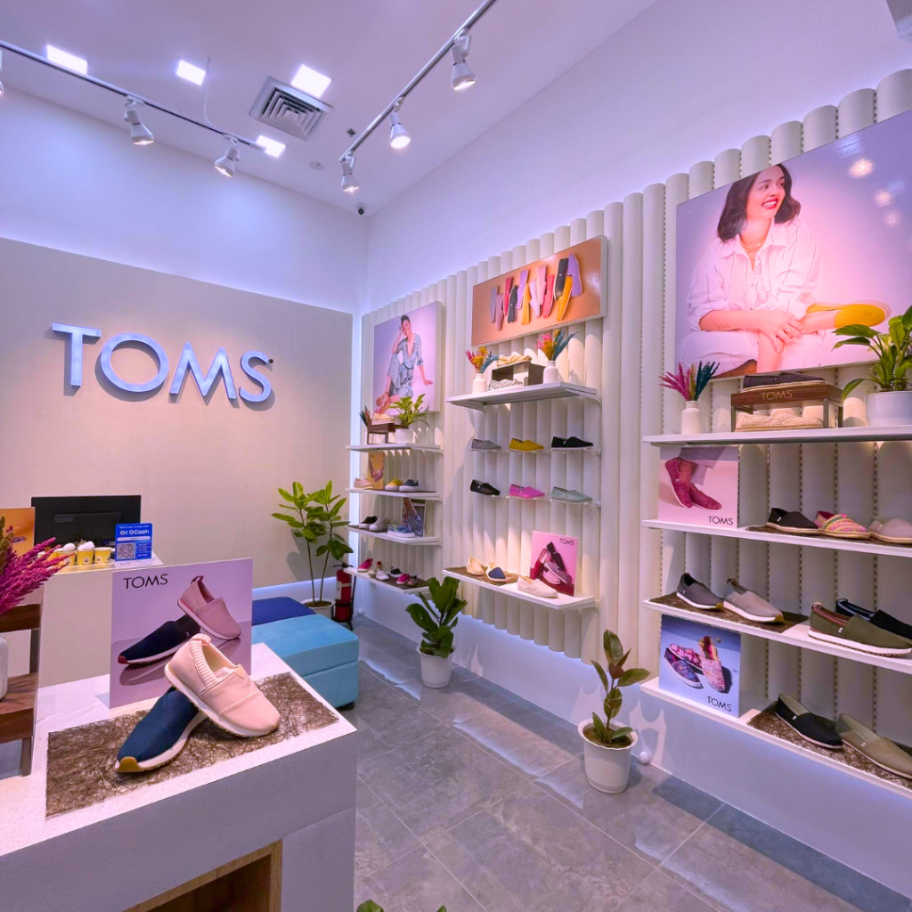 Toms opens at SM City Bataan - Punto! Central Luzon