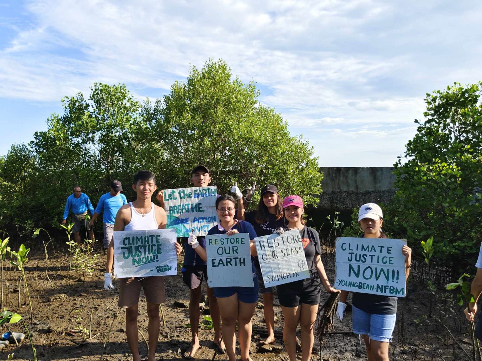 Youth group initiates mangrove planting - Punto! Central Luzon
