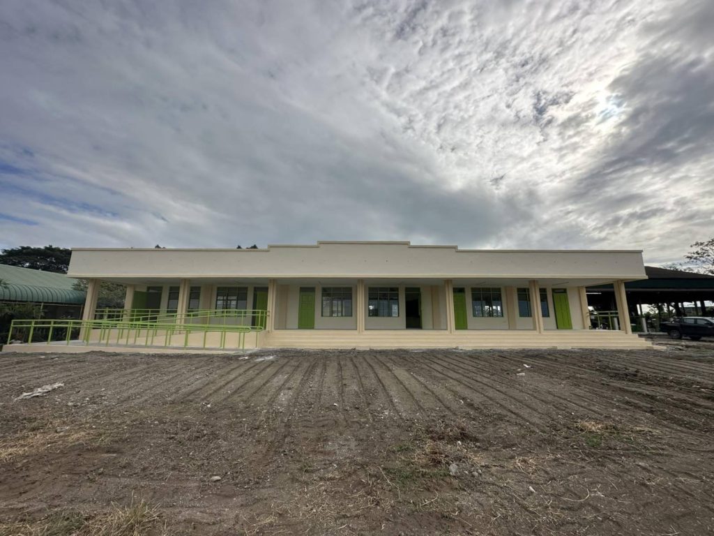 DPWH completes 3-classroom school building in Nueva Ecija - Punto ...