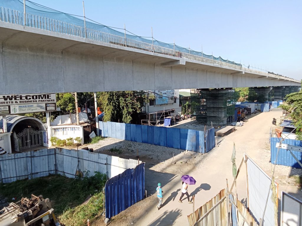 DOTr: Malolos-Bocaue section of railway viaduct now complete - Punto ...
