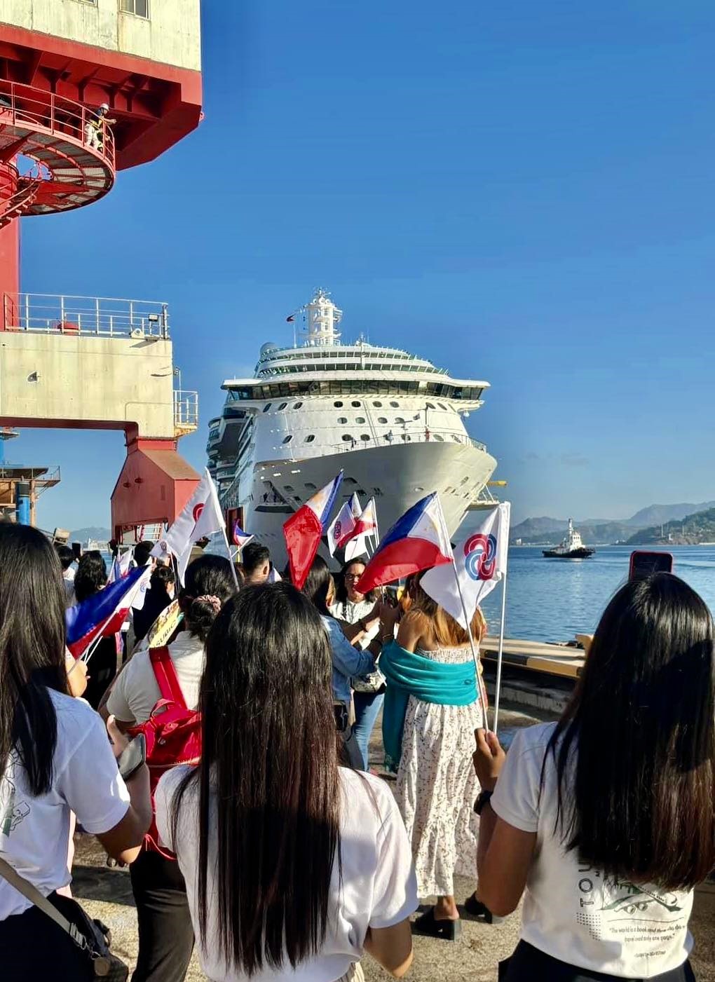 Subic cruise ship program gets new boost - Punto! Central Luzon