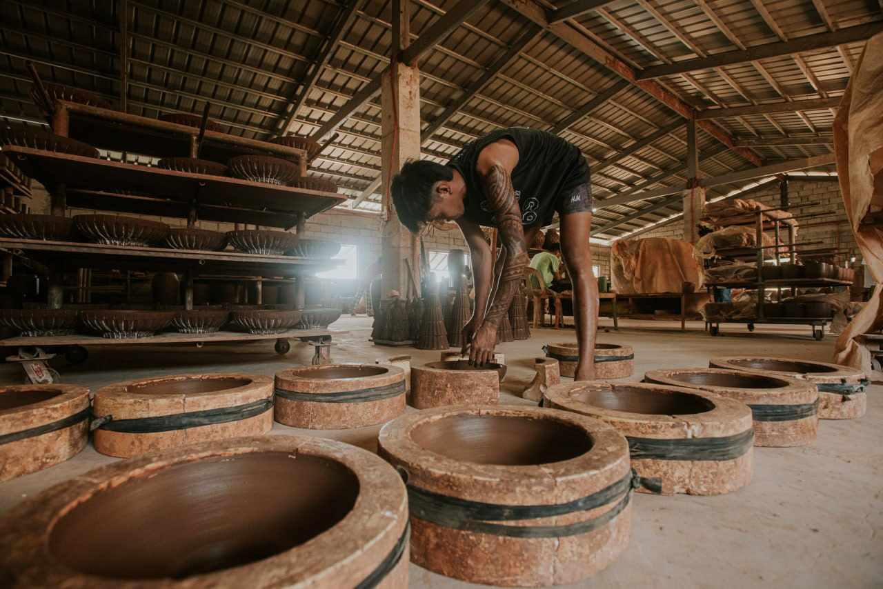 Pottery industry faces global, local challenges amid declining artisan ...