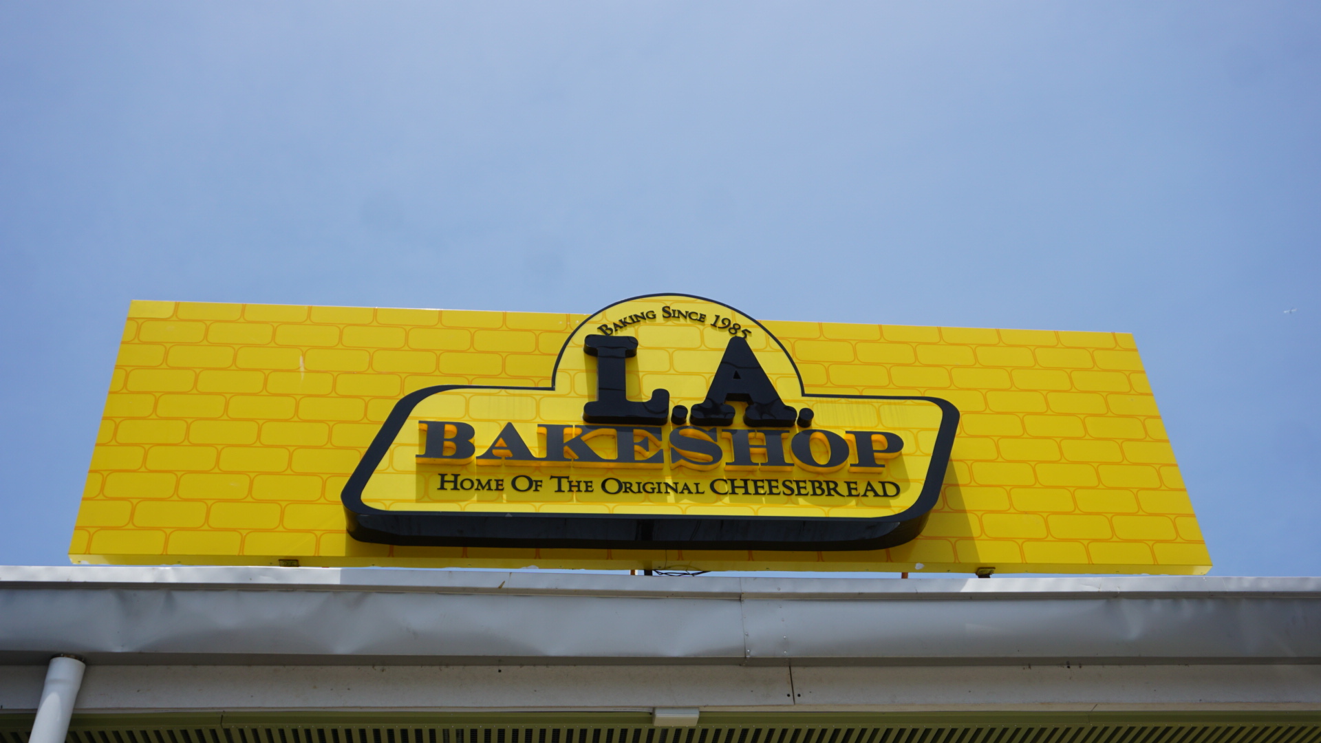 L.A. BAKESHOP Where food trends come and go, this iconic cheesebread ...