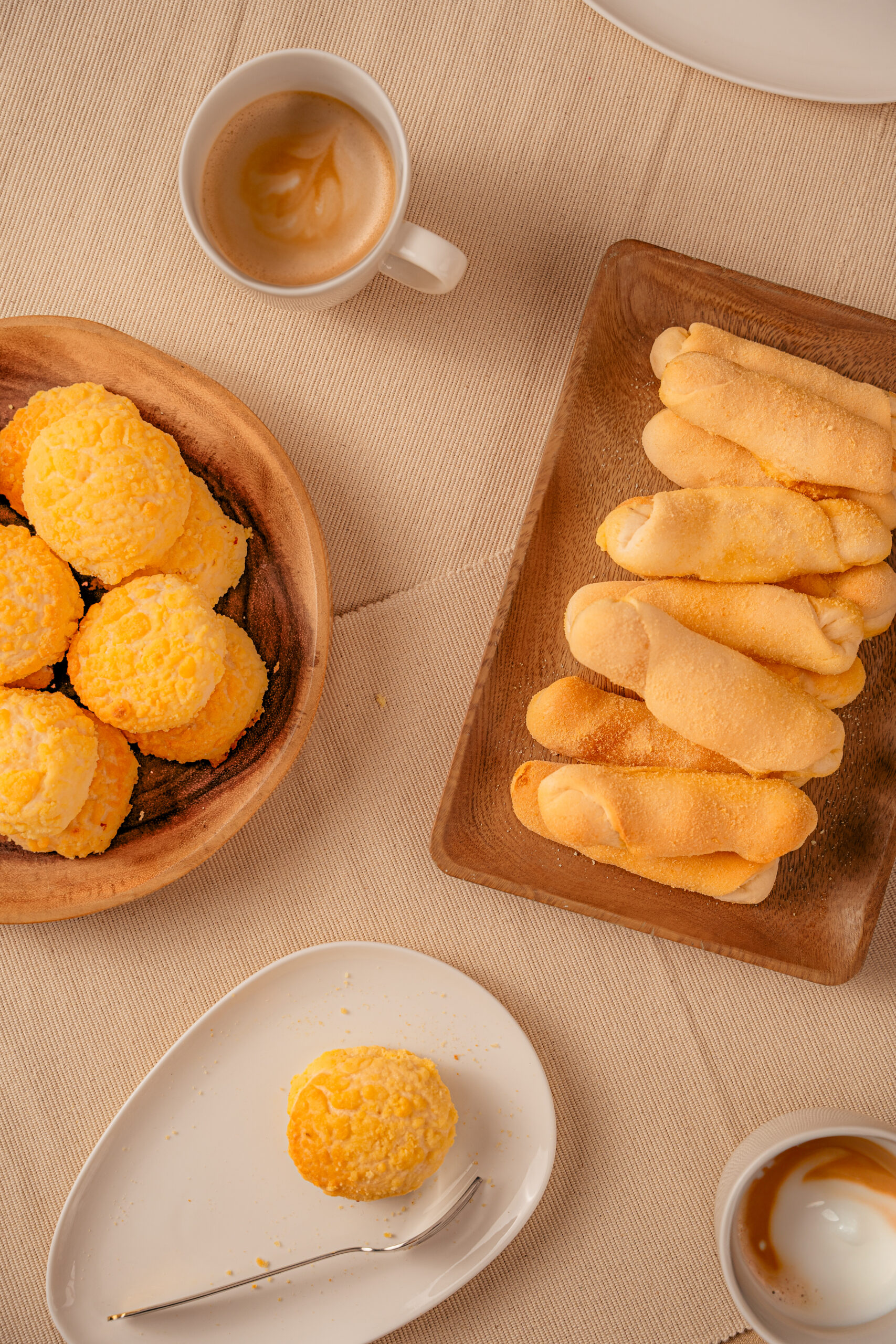 L.A. BAKESHOP Where food trends come and go, this iconic cheesebread ...