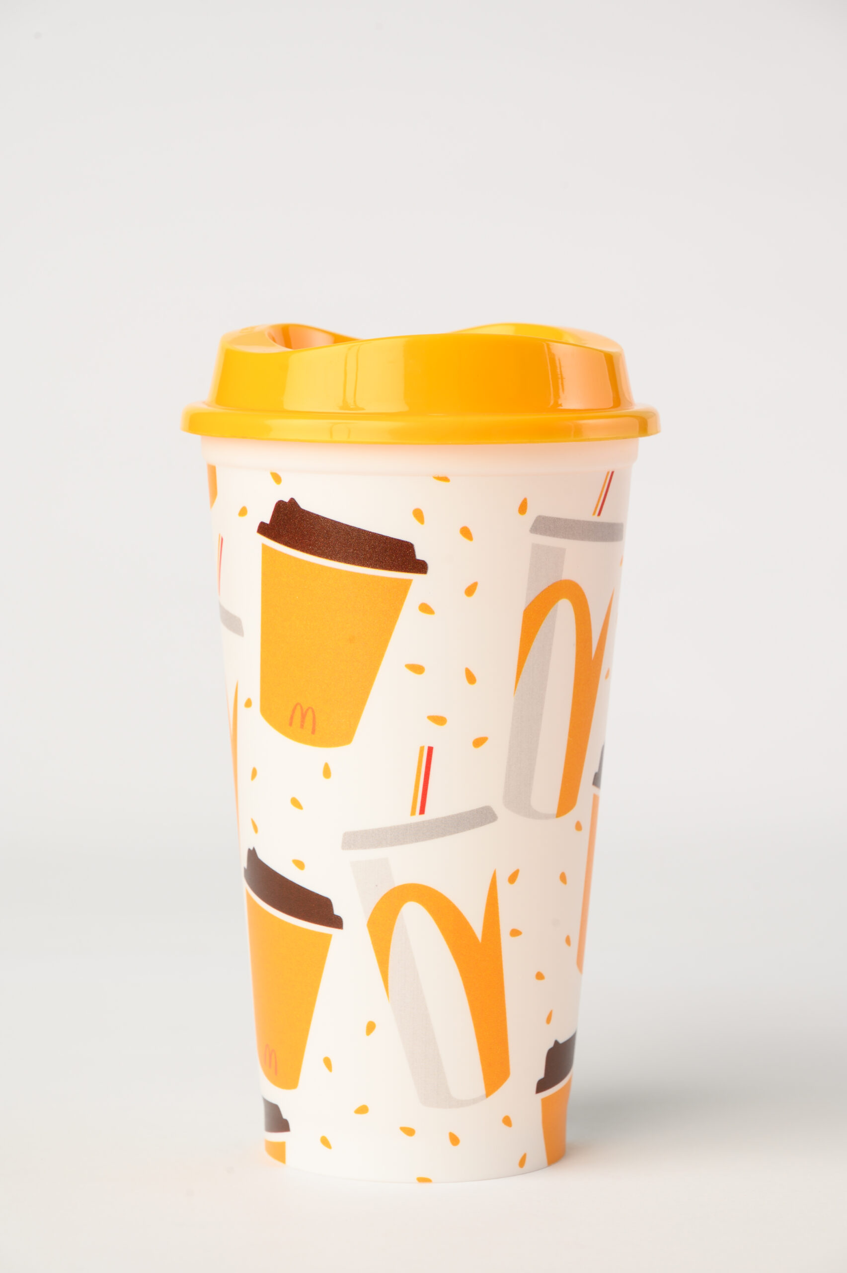 The McDonald’s First-Ever Reusable Cups: Holiday Christmas Collection ...