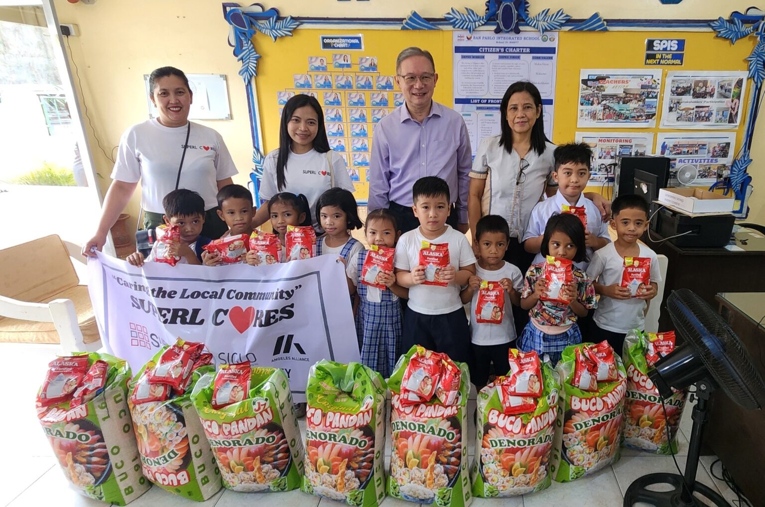 Compassionate Superl Relief: CSR redefined in flooded Pampanga , Punto ...