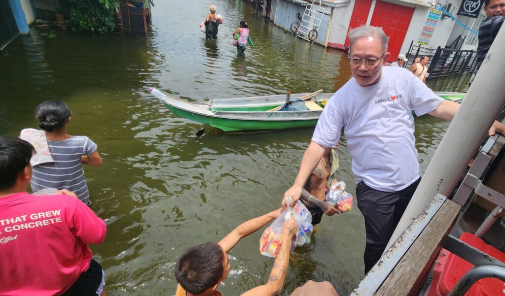 Compassionate Superl Relief: CSR redefined in flooded Pampanga , Punto ...