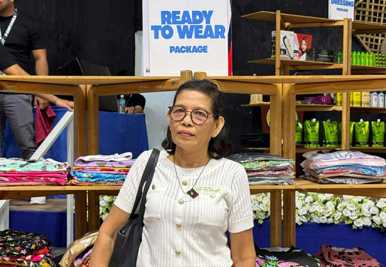 113 entreps benefit from DOLE’s P2.2-M livelihood aid , Punto! Central ...