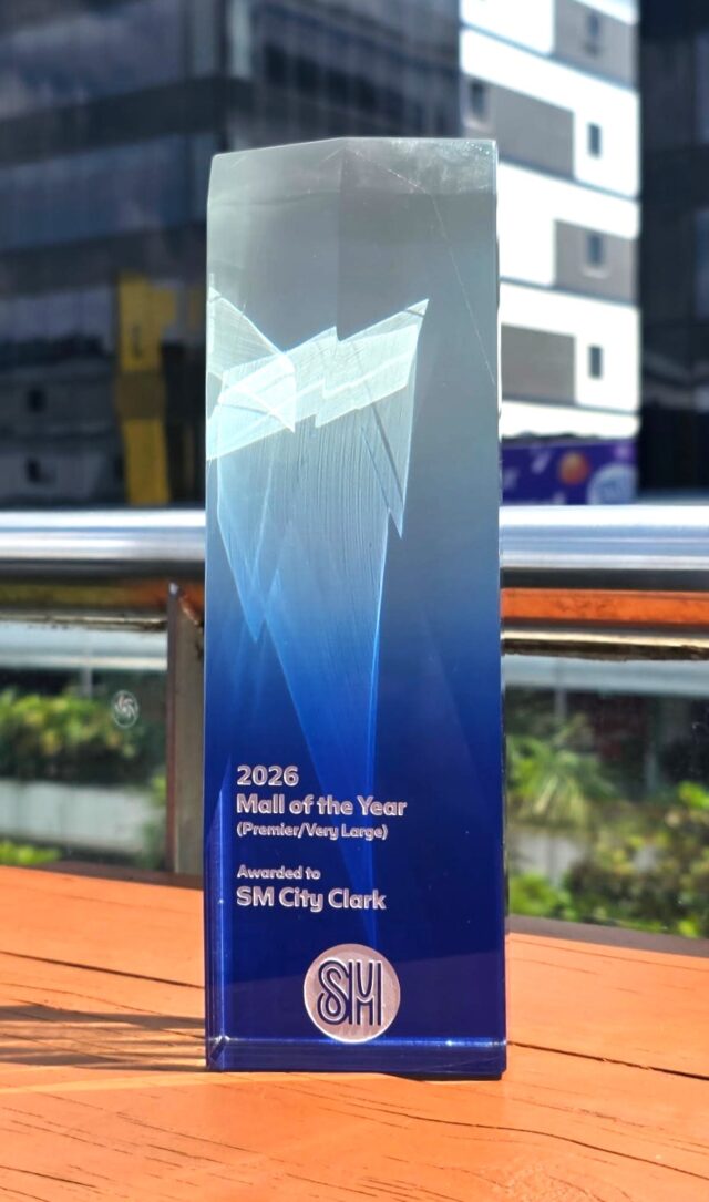 SM City Clark named Mall of the Year , Punto! Central Luzon